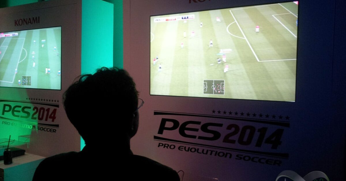 Jogamos a versão final de PES 2014 - Primeiras impressões - Combo Infinito