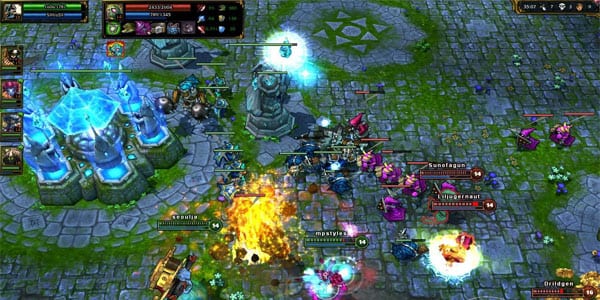 Análise - League of Legends - Combo Infinito